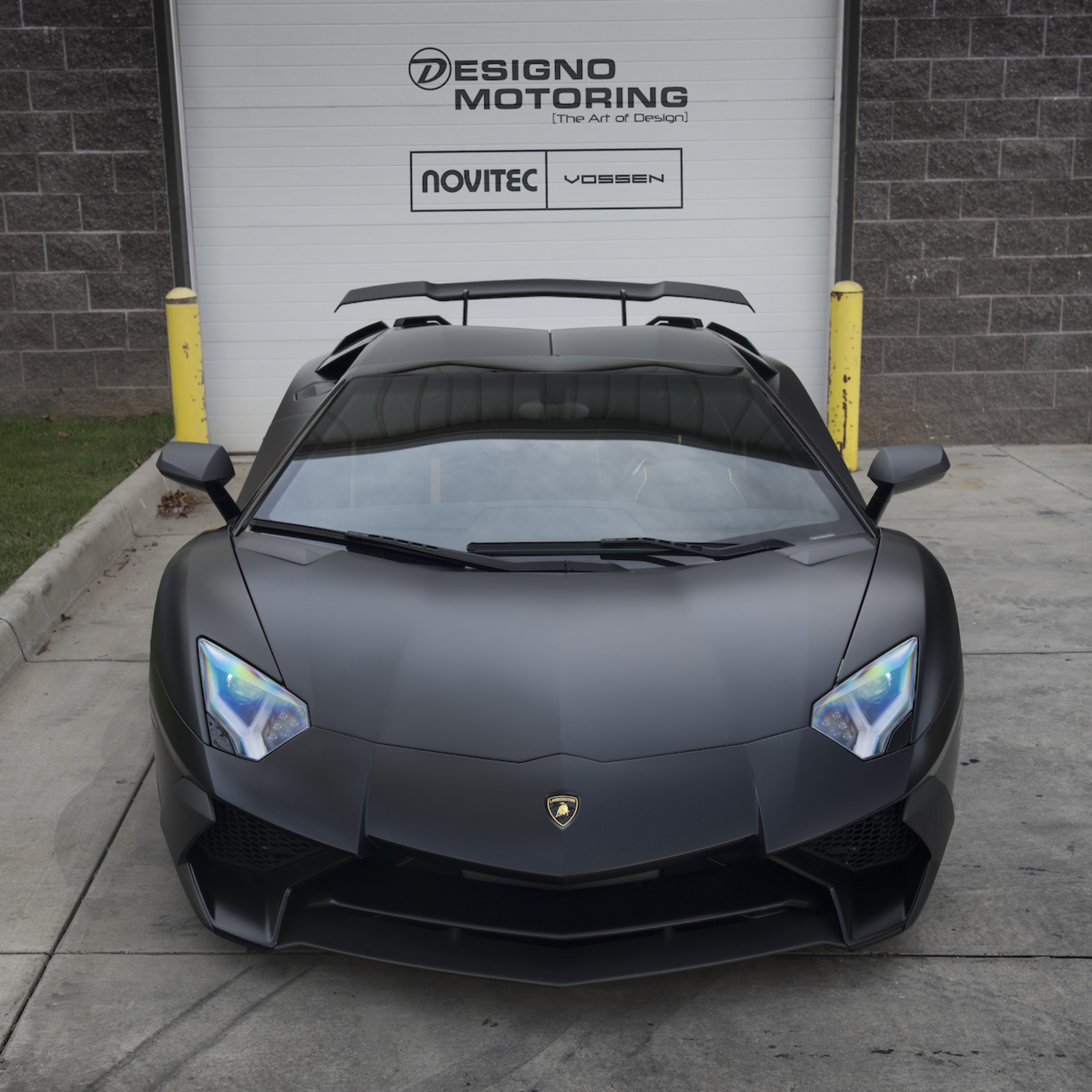 Lamborghini Aventador SV | 2 – Designo Motoring